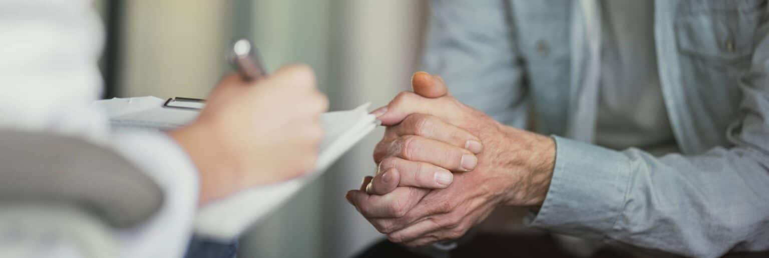 Que faut-il savoir après le retrait d'un kyste ? | Centre SurgiSkin | Paris
